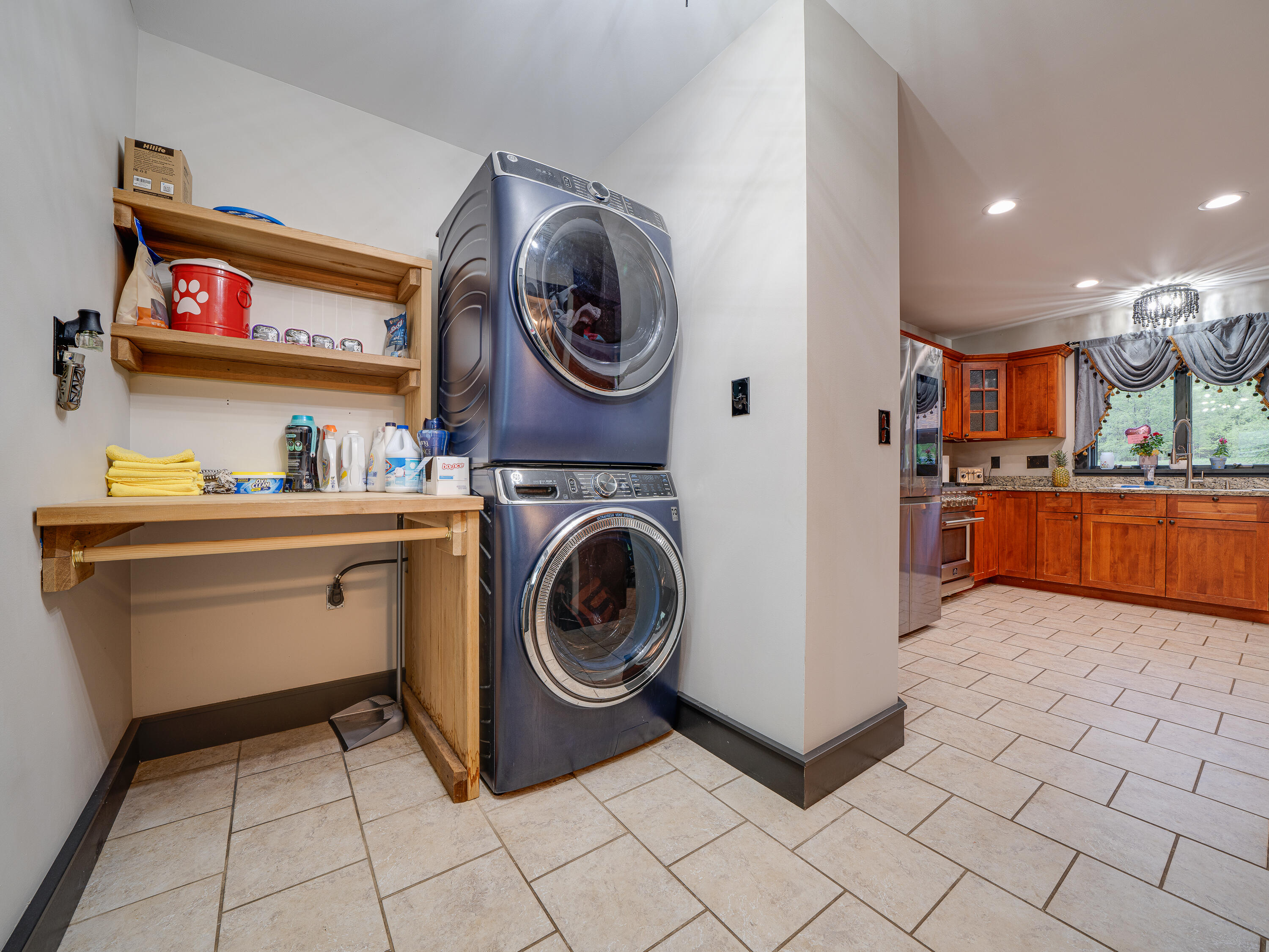 122 Miner Road | B.A. Straight Real Estate